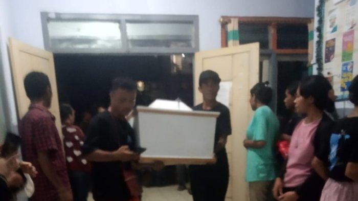 Ini Identitas Pelajar SMPN 1 Borong yang Tenggelam di Pantai Liang Bala - Pos-kupang.com
