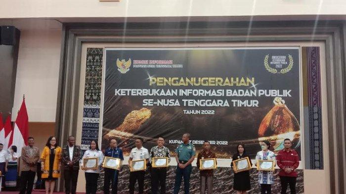 KIP NTT Beri Penghargaan Bagi Badan Publik di NTT - Pos-kupang.com KIP NTT Beri Penghargaan Bagi Badan Publik di NTT - Pos-kupang.com