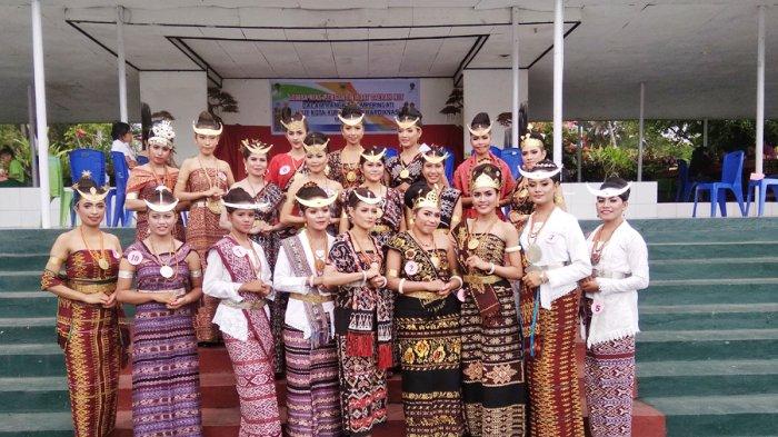 Lomba Rias Pengantin Adat - Niko Bangga Perkenalkan Motif Bungtilu ...