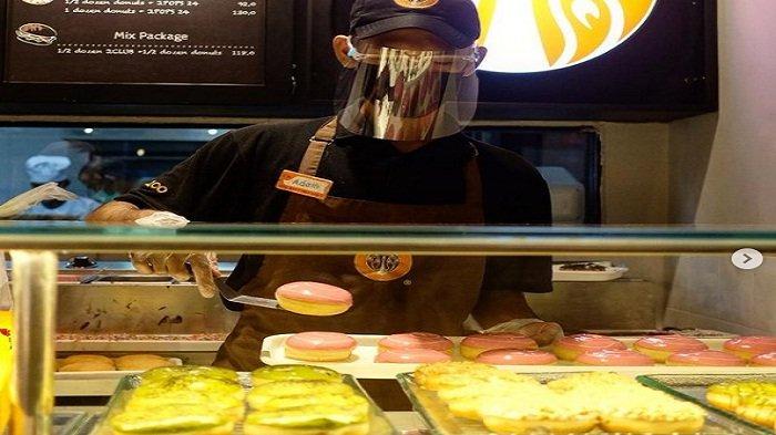 JCO Hari ini 8 Mei 2021, Menu JCO Burger dan Iced Lemon Tea/ Americano ...