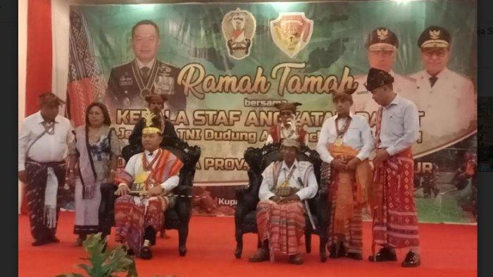 KASAD Jenderal Dudung Dinobatkan jadi Pangeran Oleh Raja Sonbai di ...