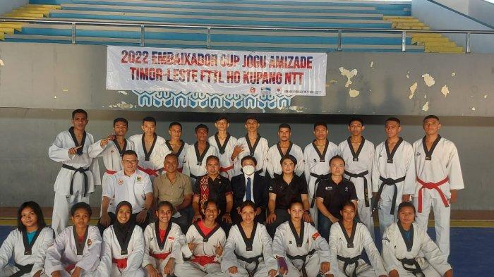Berita Olahraga:Atlet Taekwondo NTT Sparing Bersama Atlet Taekwondo ...
