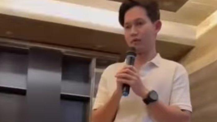 Richard Theodore Tertunduk Lemas dan Sampaikan Permohonan Maaf Saat ...