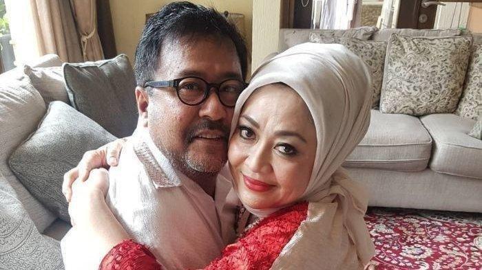 Suami Hidup Tanpa Empedu! Dewi Indriati Istri Rano Karno Kini Banting ...