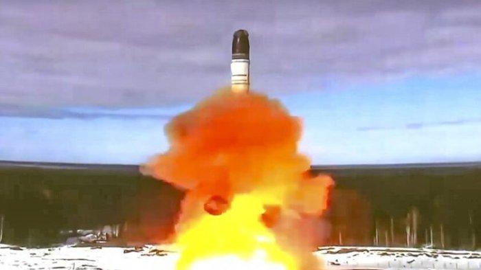Perang Rusia vs Ukraina: Terkuat di Dunia NATO Juluki Setan 2, Rusia Uji Coba Rudal Sarmat - Pos ...