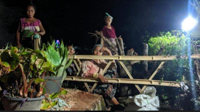 Jelang Natal, Umat Katolik Paroki Habi, Maumere Adakan Lomba Hias Pohon ...