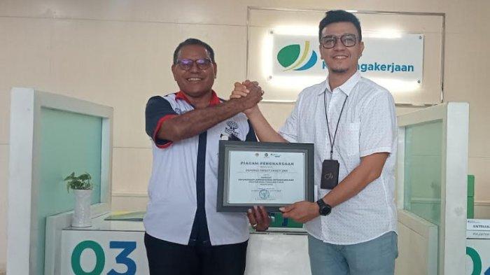 Swasti Sari Terima Paritrana Award, 500 Tenaga Kerja Jadi Peserta BPJS Ketenagakerjaan - Pos ...