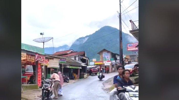 Video Viral TikTok, Simpangan Jalan di Kecamatan Sukaraja, Kabupaten ...