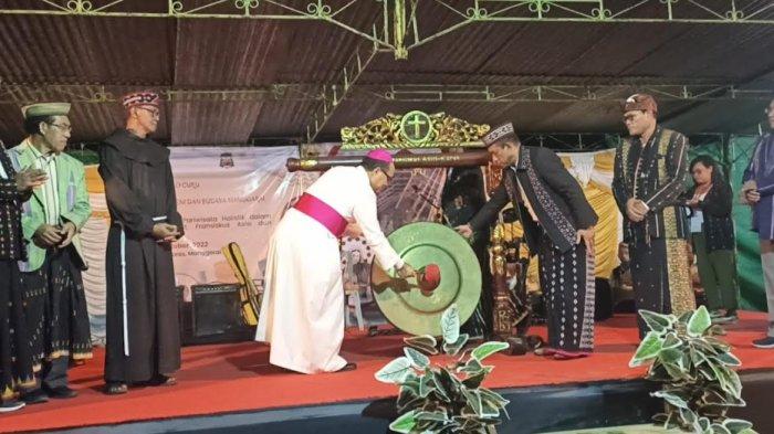 Festival Golo Curu Resmi di Buka, Menjadi Festival Tahunan Keuskupan ...