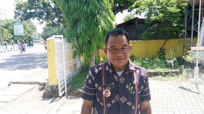 Lurah Fontein Pastikan Petugas Kebersihan Masuk Kampung Dua Kali ...