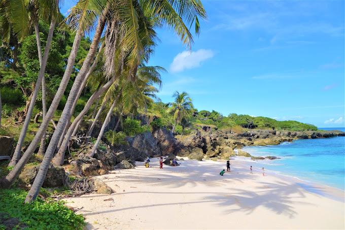Wisata NTT, Pesona Pantai Uinian di Pulau Semau, Spot Indah yang Bisa ...