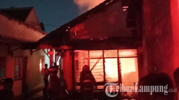 Ibu di Aceh Tak Bisa Tolong 3 Anaknya saat Rumah Kebakaran, Tewas Terpanggang - Tribunlampung.co.id