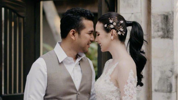 Arumi Bachsin Pamer Foto Mesra Bareng Suami, Unggahannya Banjir Pujian ...