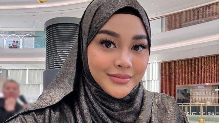Hijrah Lebih Dulu, Aurel Hermansyah Harap Keluarga Bisa Mengikuti ...