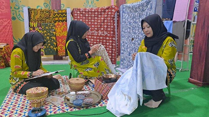 Batik Tulis Lampung Tulangbawang Shiha Ali Hadir di Pekan Raya Lampung ...
