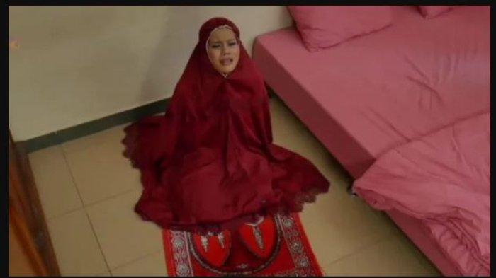 Bayaran Selebgram dan Artis di PH Film Dewasa Lokal Rp 15 Juta per Video - Tribunlampung.co.id