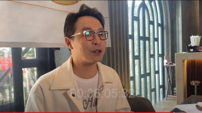 dr Richard Lee Bayari Medali Mantan Kiper Kurnia Meiga Rp 20 Juta ...