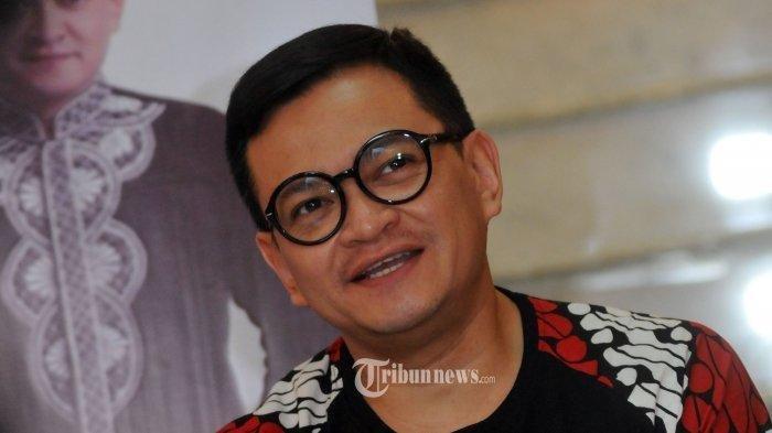 Belum Menikah di Usia 54 Tahun, Hedi Yunus Terima Nasib: Gini Aja Sudah Happy - Tribunlampung.co.id