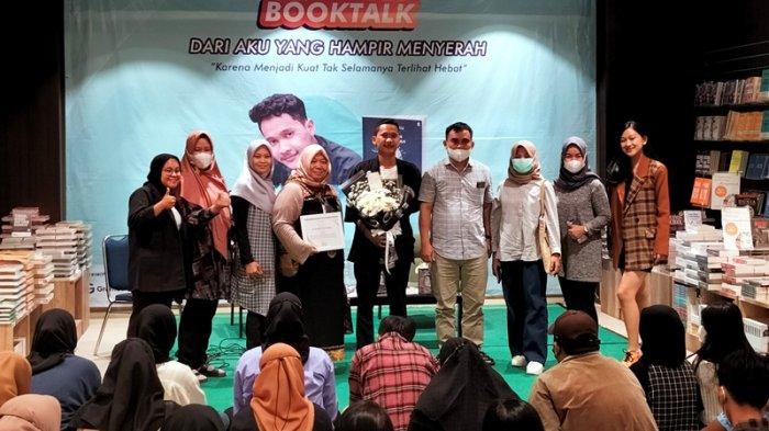 Penulis Buku 'Dari Aku Yang Hampir Menyerah' Targetkan Rilis Buku Kedua ...