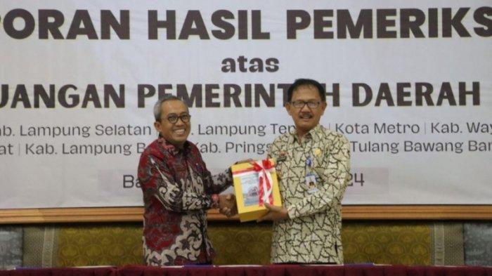 Pesisir Barat Kembali Raih Predikat Opini WTP dari BPK RI ... Pesisir Barat Kembali Raih Predikat Opini WTP dari BPK RI ...
