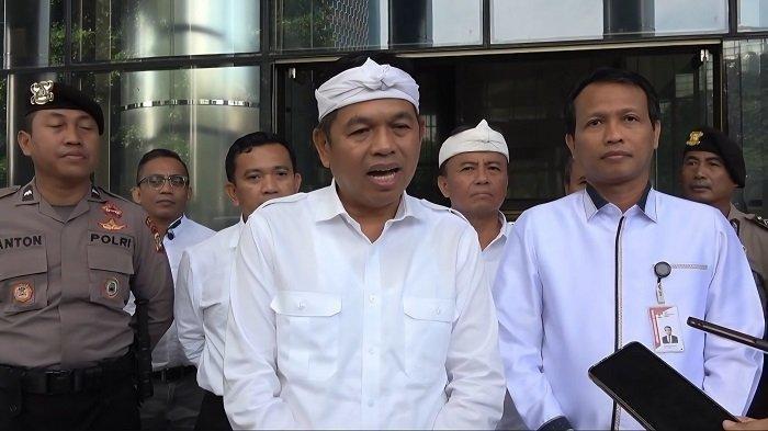 Alasan Gubernur Dedi Mulyadi Hapus PR Siswa di Sekolah Jabar - Tribunlampung.co.id