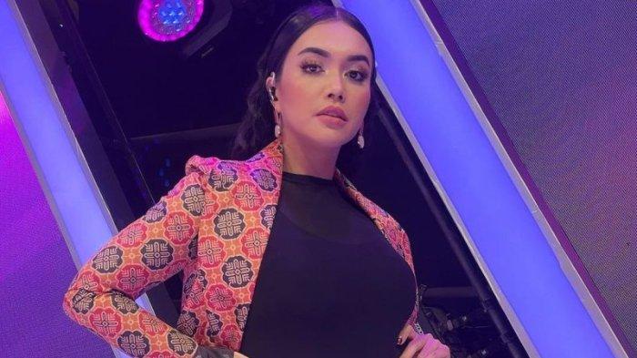 Denada Beri Penjelasan ke Anak Setelah Diprotes karena Oplas Wajah ...