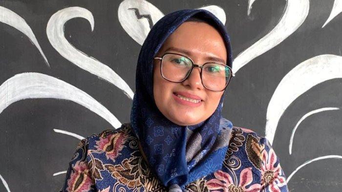 Profil Dewi Andayani, Wakabid UMKM DPD Partai NasDem Pesawaran Lampung ... Profil Dewi Andayani, Wakabid UMKM DPD Partai NasDem Pesawaran Lampung ...