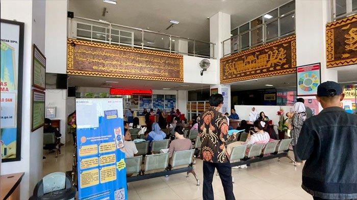 Disdukcapil Bandar Lampung Klaim Perekaman E-KTP Meningkat 99,5 Persen ...