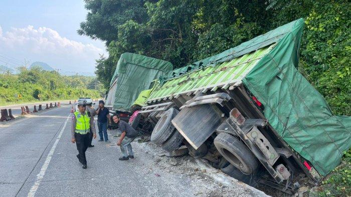 Bapak Anak Tewas Kecelakaan Dilindas Truk Hino di Sragen - Tribunlampung.co.id