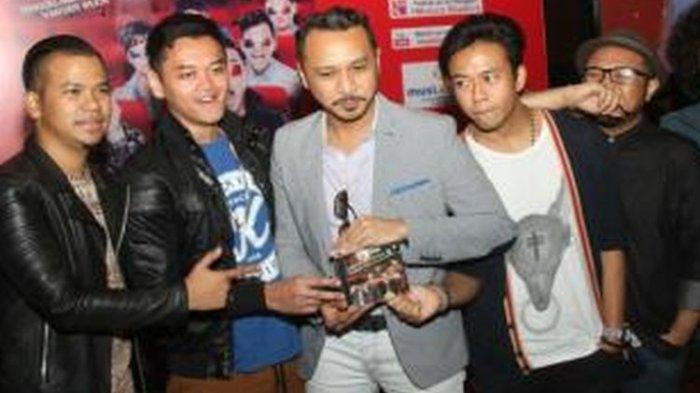 Nasib Giring Ganesha Bantu Istri Jualan Kue, Ingin Balik ke Band Nidji ...