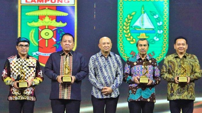 Gubernur Arinal Raih Penghargaan Daerah Peduli Pengembangan UMKM dan Potensi Sumber Daya Lokal ...