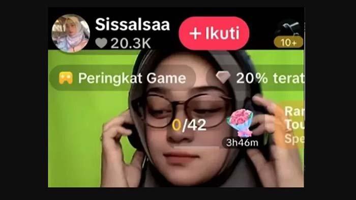 Ibu Guru Salsa Kembali Muncul Live TikTok, Tembus 10 Ribu Penonton - Tribunlampung.co.id