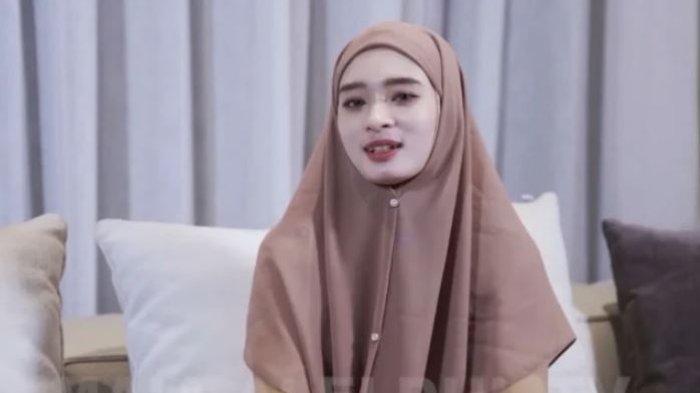 Inara Rusli Kena Cibir Dinilai Jadi Lebih Centil Usai Lepas Cadar - Tribunlampung.co.id