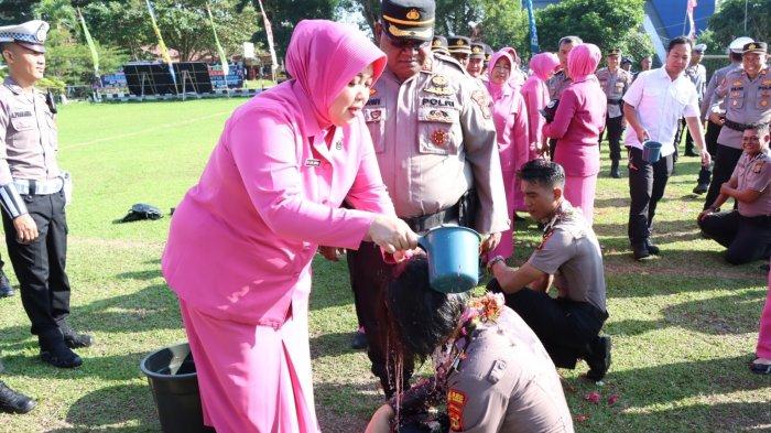 Kapolres Tulangbawang Polda Lampung Tegaskan Kenaikan Pangkat Bukan ... Kapolres Tulangbawang Polda Lampung Tegaskan Kenaikan Pangkat Bukan ...