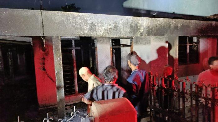 Tetangga Tahu Kebakaran Rumah Bos Papan Bunga di Bandar Lampung saat ...