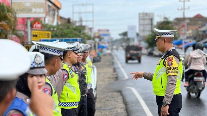 Kasatlantas Polres Way Kanan Polda Lampung Ajak Masyarakat Patuh Lalu Lintas, Keselamatan Nomor ...
