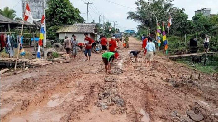 Belum Prioritas, Perbaikan Jalan Menuju Desa Sungai Cambai Mesuji ...