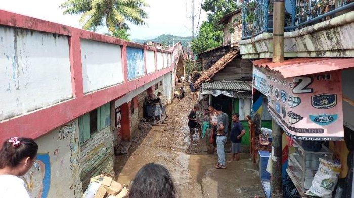 Warga Minta Pemkot Turun Tangan Atasi Banjir di Bandar Lampung ... Warga Minta Pemkot Turun Tangan Atasi Banjir di Bandar Lampung ...