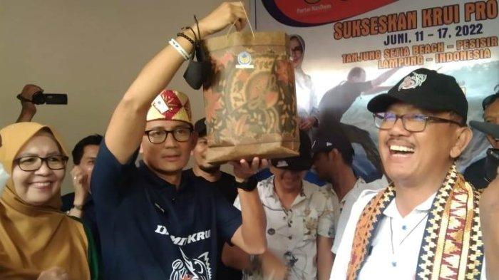 Kenalkan Produk Pesisir Barat Lampung, Diskopdag Libatkan 40 UMKM di Ajang Surfing Krui Pro 2023 ...