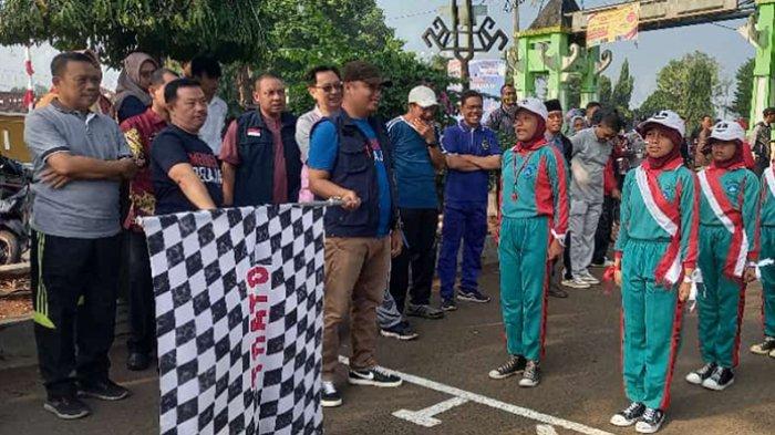 Sambut HUT RI, Pemkab Lampung Utara Gelar Gerak Jalan Pelajar - Tribunlampung.co.id