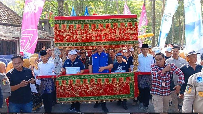 Breaking News Menpora Dito Ariotedjo Hadiri Pembukaan Krui Pro 2024 di ...