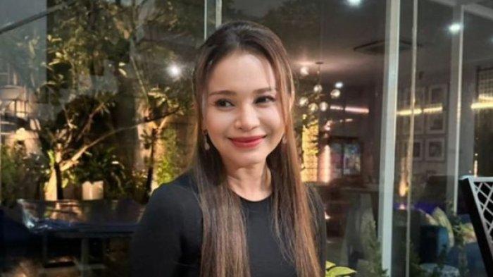 Awet Muda di Usia 45 Tahun, Rossa Mengaku Kurangi Mengonsumsi Gula ...