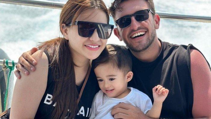 Nathalie Holscher Dicibir Usai Pamer Foto Mesra Bareng Pacar Bule - Tribunlampung.co.id