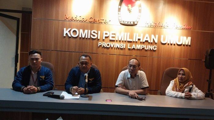 Daftar Parpol Daftarkan Bacaleg ke KPU Lampung - Tribunlampung.co.id Daftar Parpol Daftarkan Bacaleg ke KPU Lampung - Tribunlampung.co.id