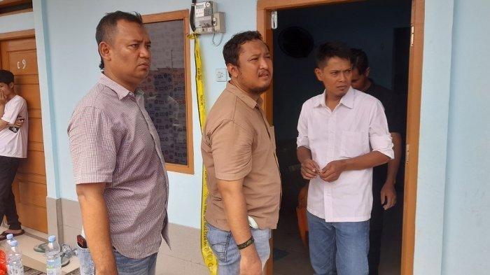 Pasutri Ditemukan Membusuk di Rumahnya, Istri Sempat Chat Minta Uang ke ...