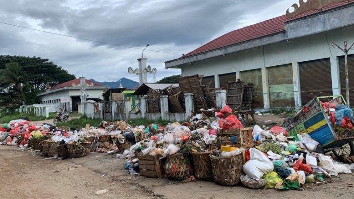 Pedagang Keluhkan Tumpukan Sampah di Pasar Gadingrejo Lampung yang Tak Diangkut - Tribunlampung ...