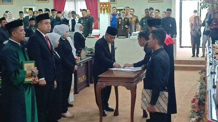Erma Yusneli Dilantik jadi Ketua DPRD Lampung Selatan, Ajak Pemerintah ... Erma Yusneli Dilantik jadi Ketua DPRD Lampung Selatan, Ajak Pemerintah ...