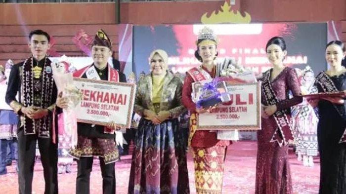 Della Adelia dan Muhammad Dicky Ferdian Sabet Gelar Muli Mekhanai ...