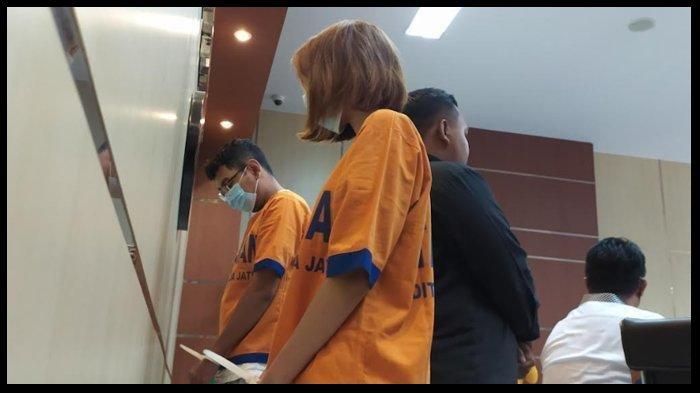 Penampakan Wanita Kebaya Merah Dalam Video Asusila yang Viral di Medsos - Tribunlampung.co.id