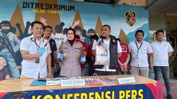 Polisi Sempat Tembak Mobil Pelaku Pencurian Minimarket - Tribunlampung.co.id